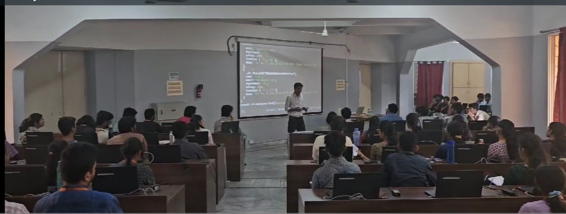 Praveen Nair - MERN, Python and Java Full Stack Trainer