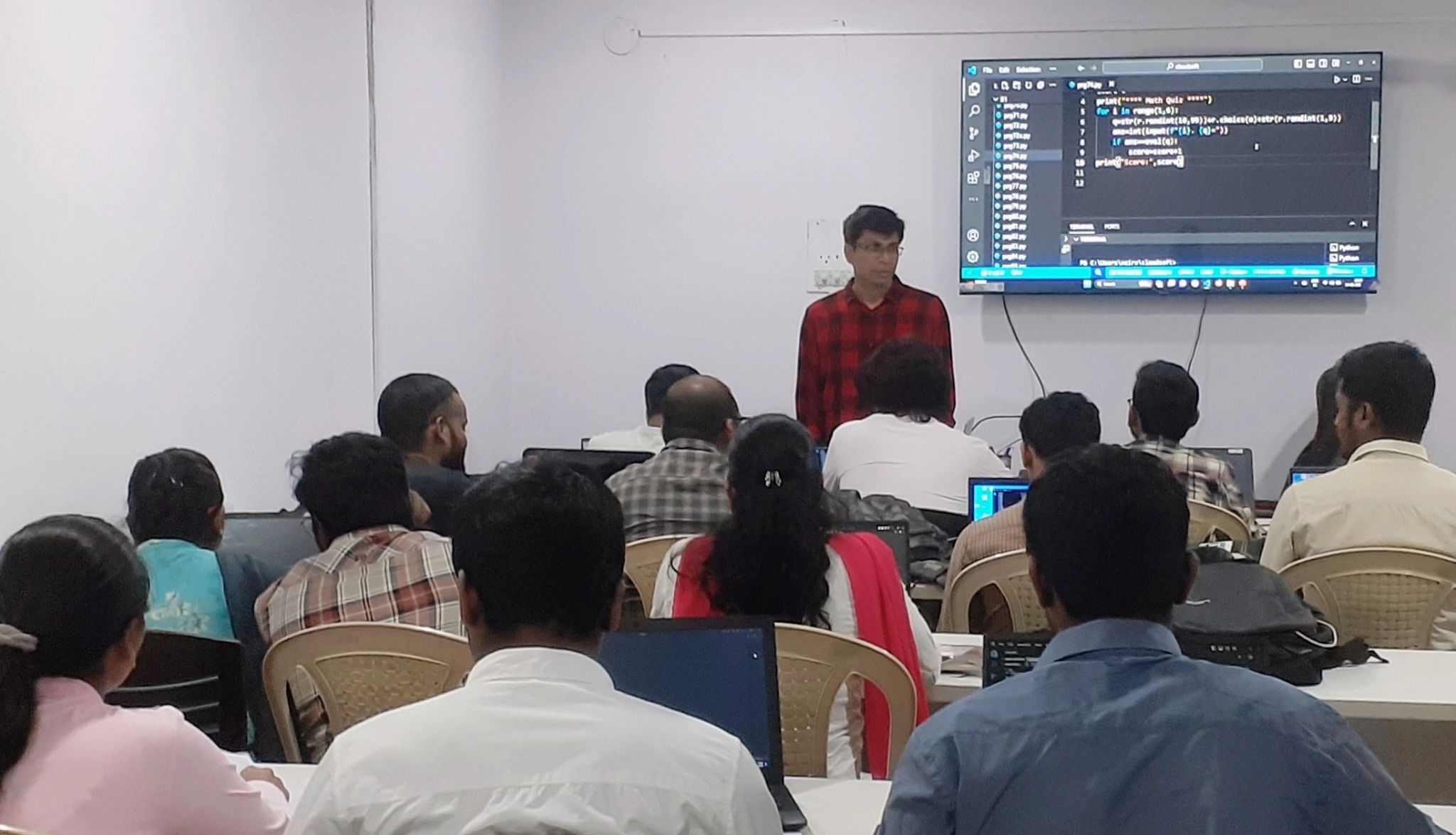 Praveen Nair - MERN, Python and Java Full Stack Trainer